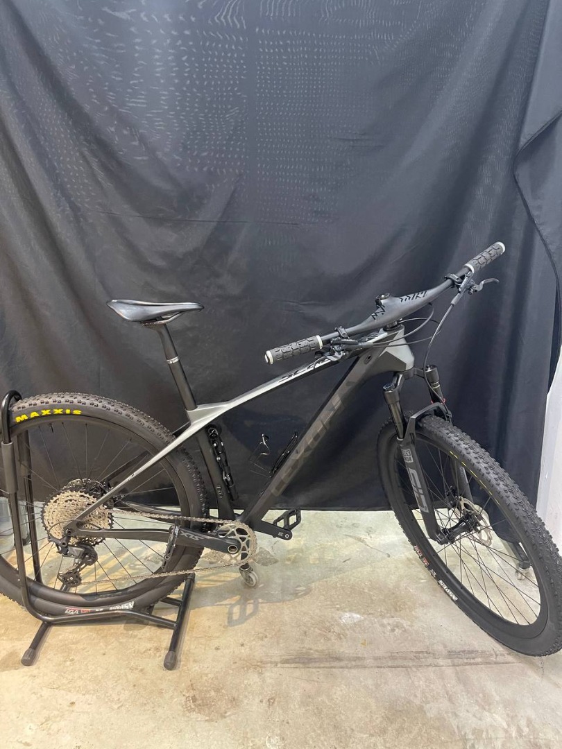 29er Lexon Carbon XC Hardtail MTB with SLX groupset, Sports Equipment ...