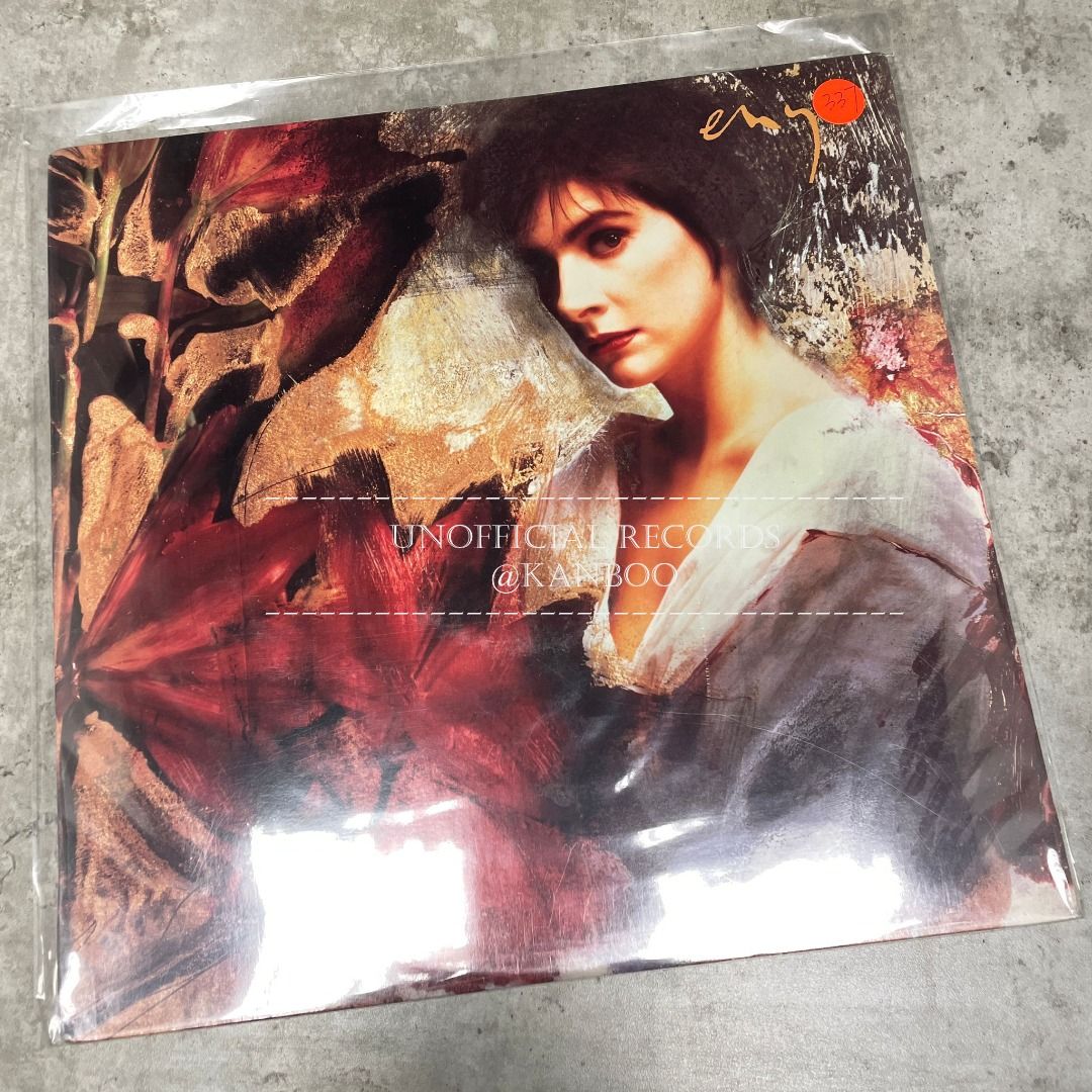 【Enya 專輯】黑膠唱片 【不接受議價】, 興趣及遊戲, 音樂、樂器 & 配件, 音樂與媒體 - 黑膠碟 - Carousell