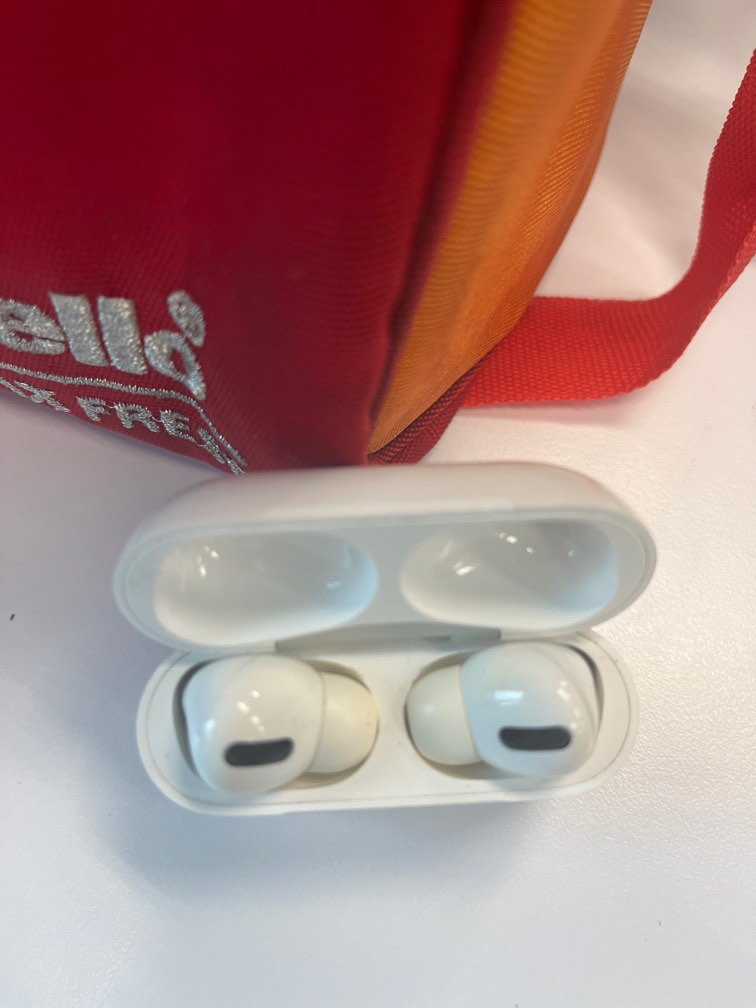 AirPods Pro. Gen 1. Full set. Original, Audio, Earphones on Carousell