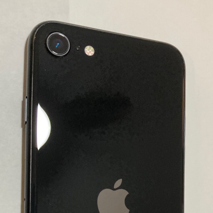 Almost New Apple iPhone SE 256GB Black (Gen 2), Mobile Phones & Gadgets ...