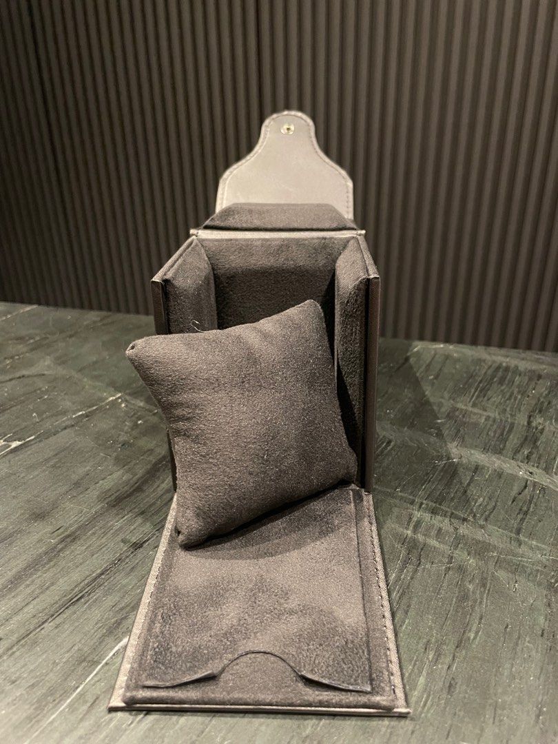 AP Audemars Piguet Travel Watch Case, Men's Fashion, Watches ...
