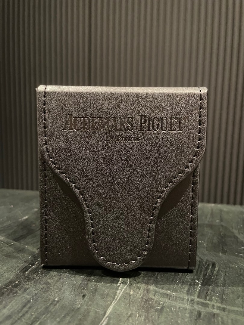 AP Audemars Piguet Travel Watch Case, Men's Fashion, Watches ...