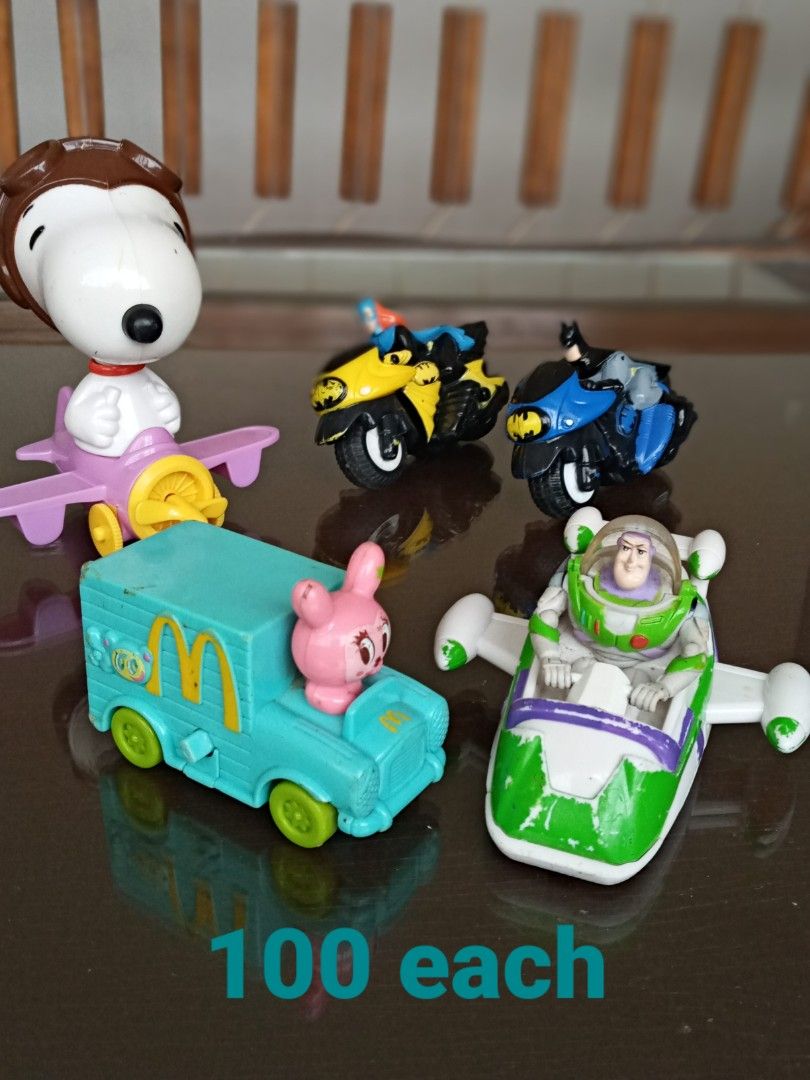 Assorted Mcdo Jollibee Meal Toys/ Lupin mini pull back car, Hobbies ...