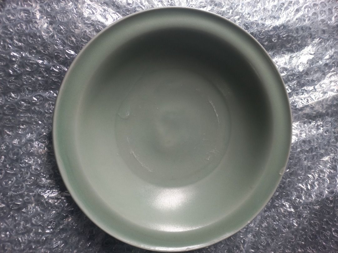 Barang antik Piring seladon dinasti song, Antik, Lainnya di Carousell