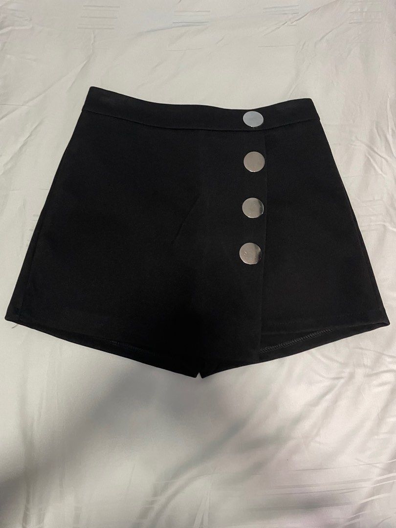 BLXCF Black skorts, Women's Fashion, Bottoms, Skirts on Carousell
