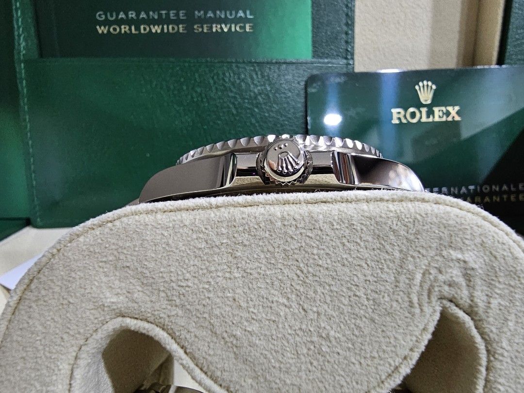 Brand New Rolex Submariner 126619LB Cookie Monster 41mm, Luxury ...