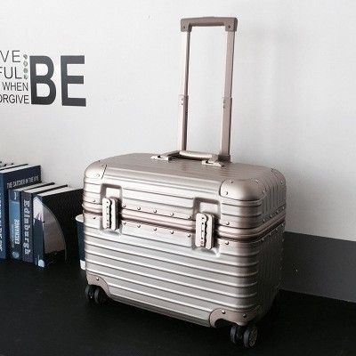 CAPTAIN LUGGAGE, Hobbies & Toys, Travel, Luggage on Carousell