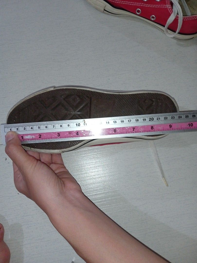 Chuck Taylor Low Cut Red Converse Shoes on Carousell