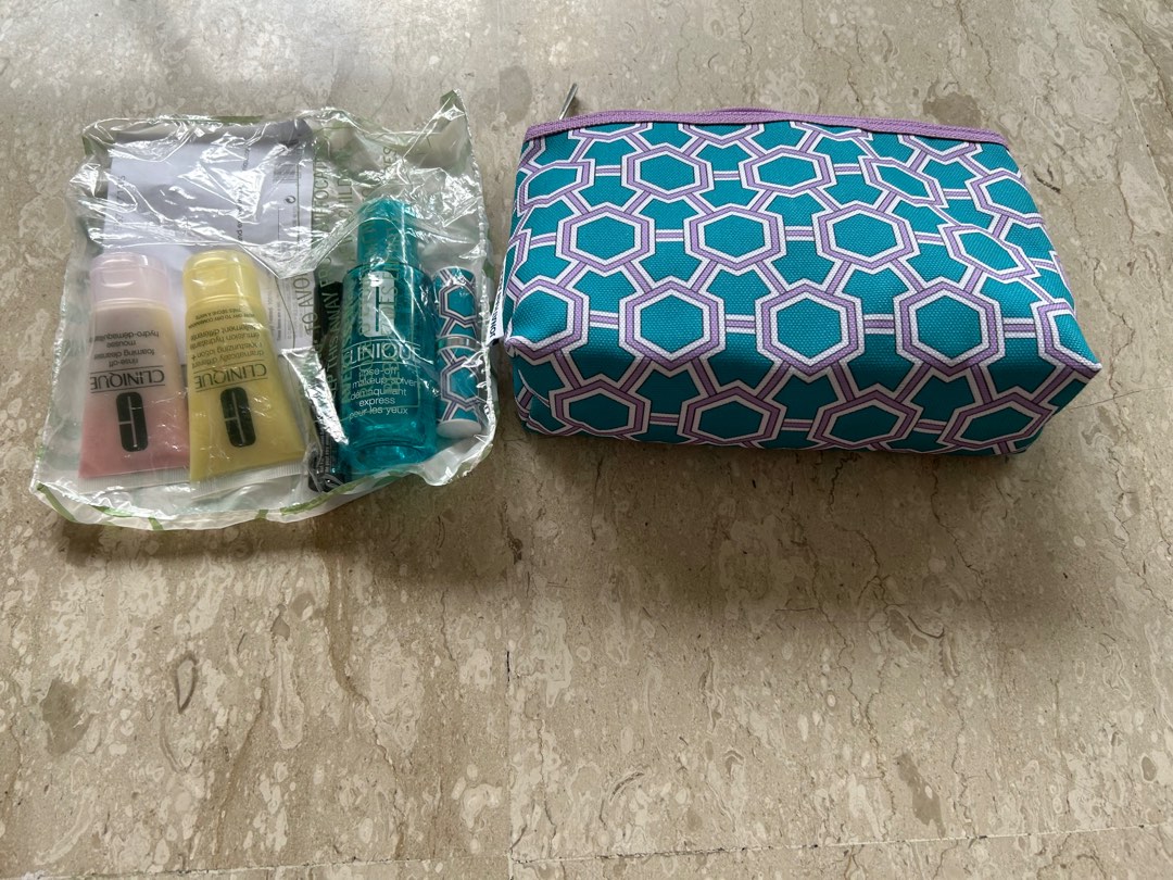 Clinique cosmetic trial set with makeup pouch, Beauty & Personal Care ...