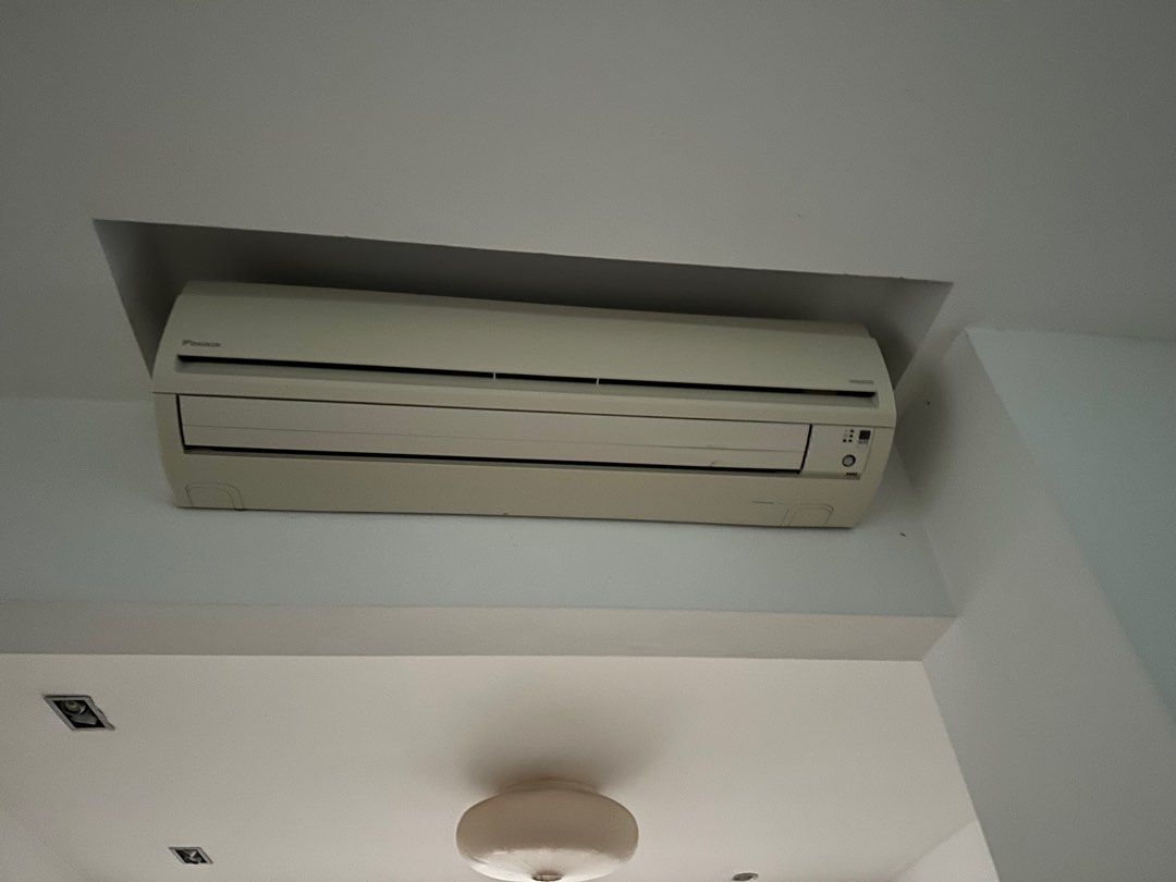 DAKIN AIR CONDITIONER CONDENSING UNIT, TV & Home Appliances, Air ...