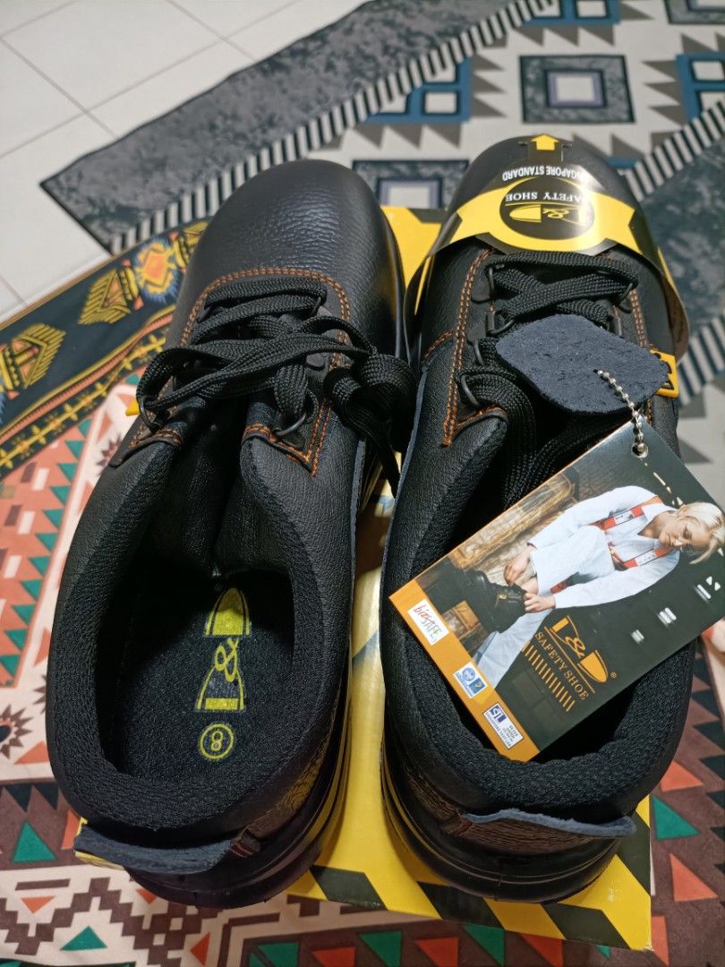 D&D Safety Shoe, Men's Fashion, Footwear, Boots on Carousell