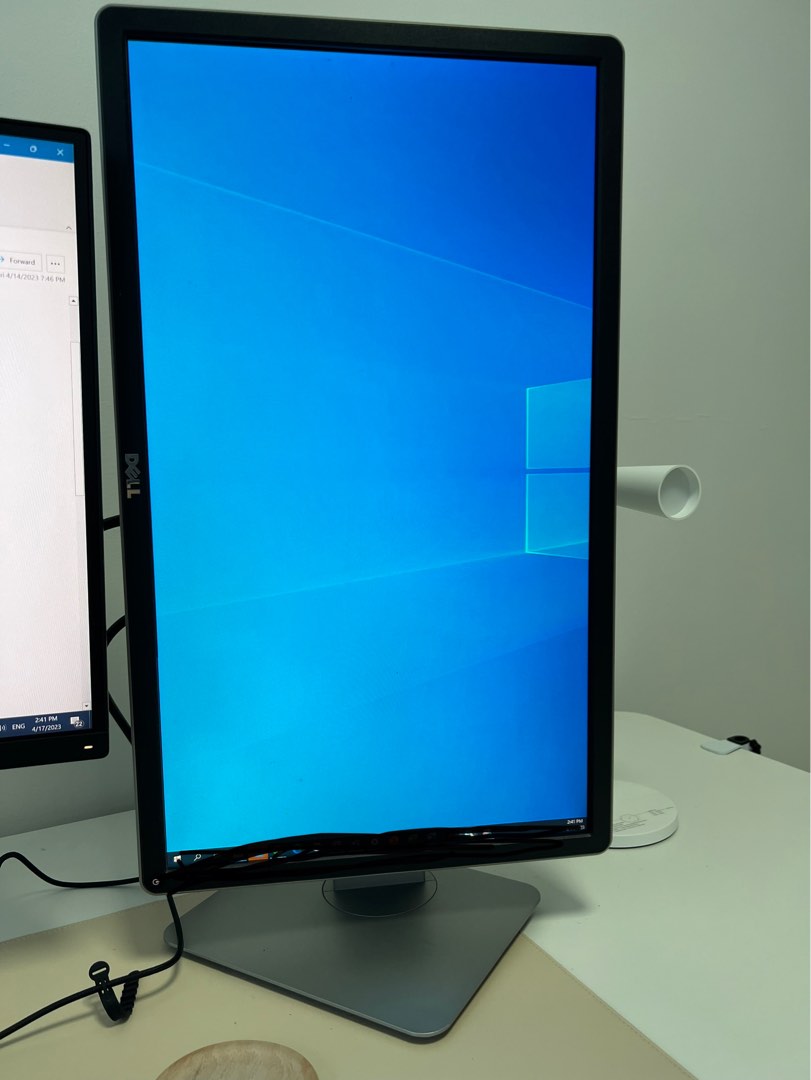 Dell P2314 23-inch Professional Monitor for sale (DisplayPort + VGA ...