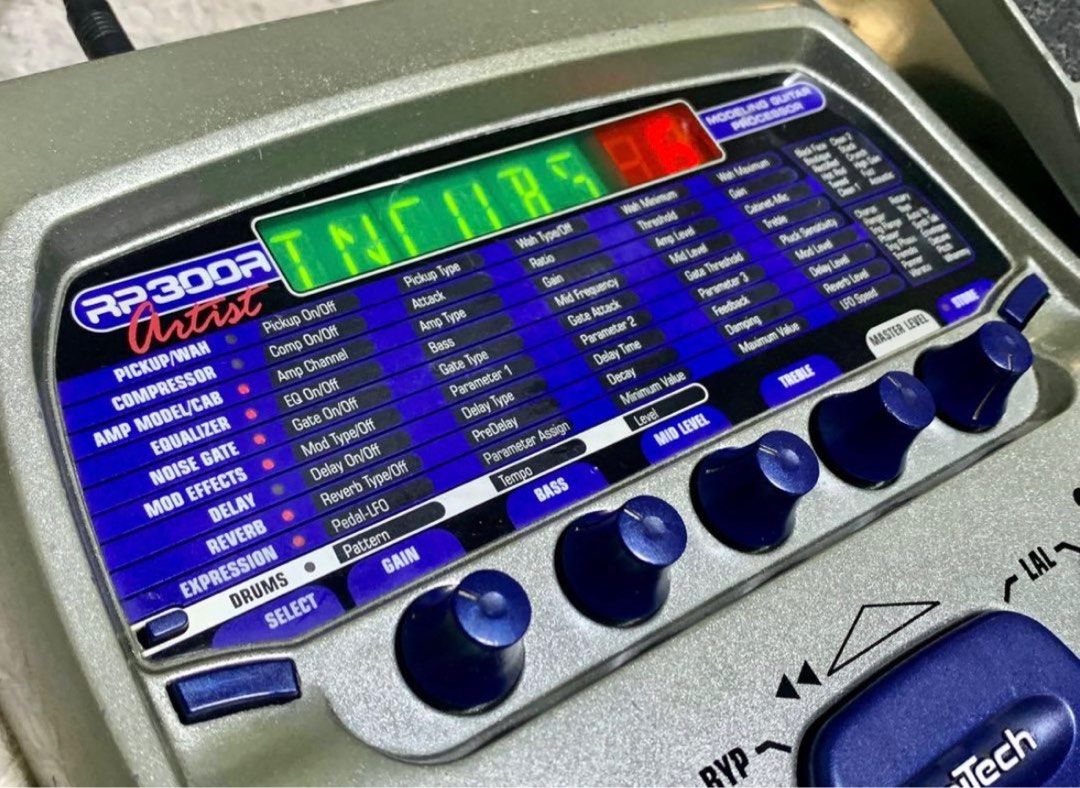 Digitech RP300A electric guitar multi-effects (equipped with drum ...