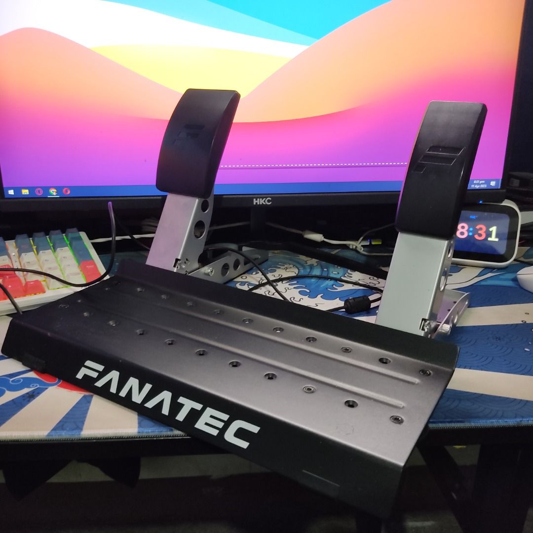 Fanatec CSL Elite (F1) Wheel + Base + Pedal + Stand (PC/PS4/PS5 ...