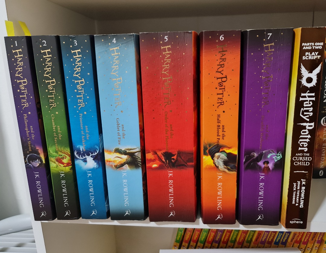 Harry Potter Set of 8 Books, Hobbies & Toys, Books & Magazines ...