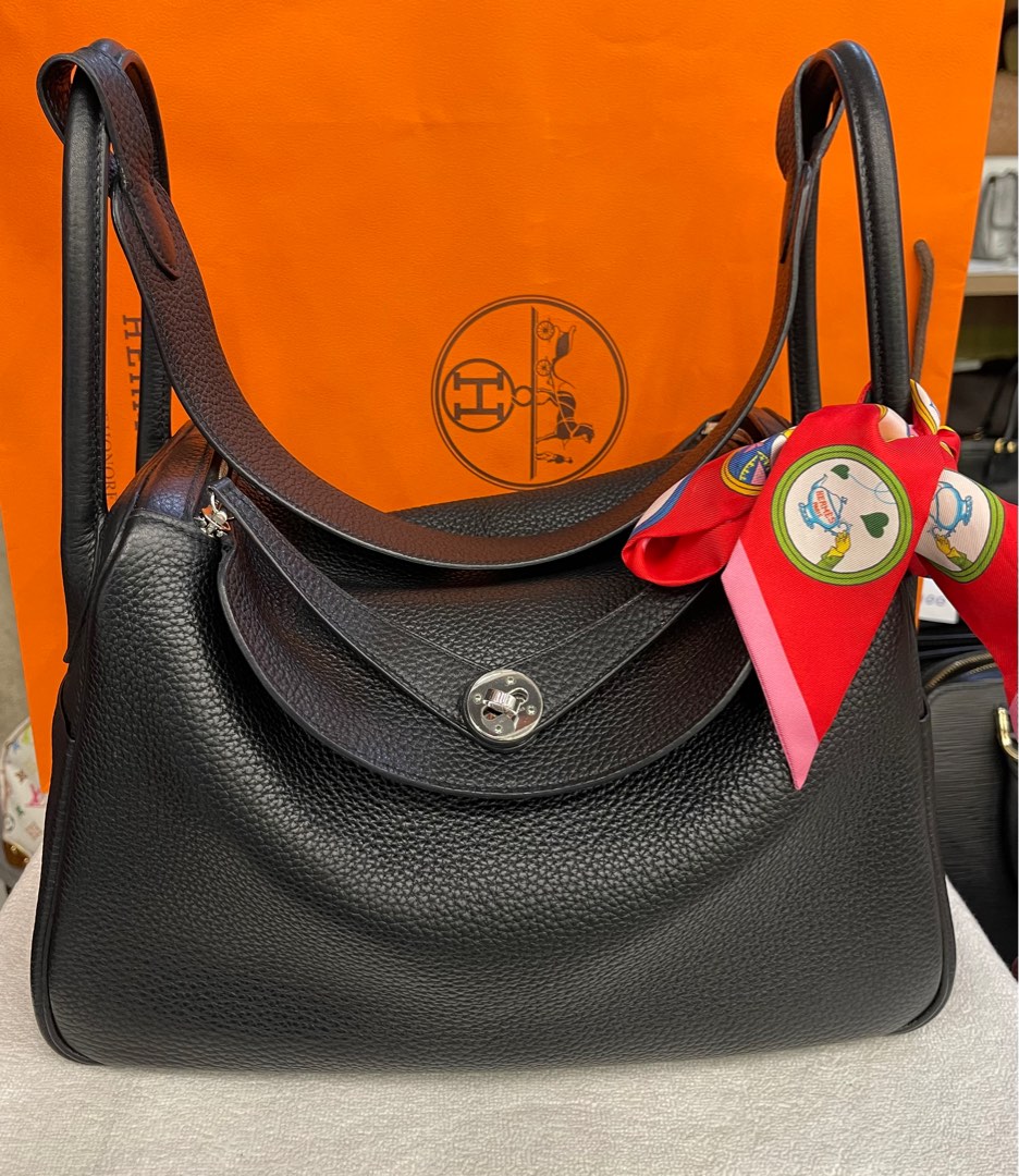 Hermes Lindy 34 T stamp, Luxury, Bags & Wallets on Carousell