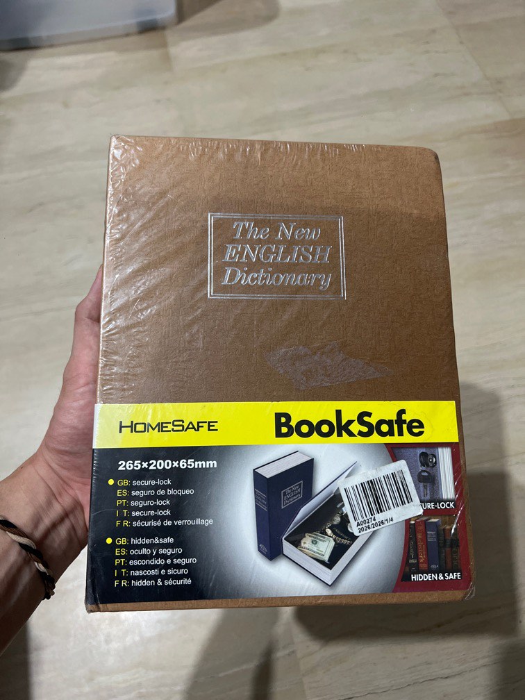 homesafe lock safe book, Furniture & Home Living, Home Improvement ...