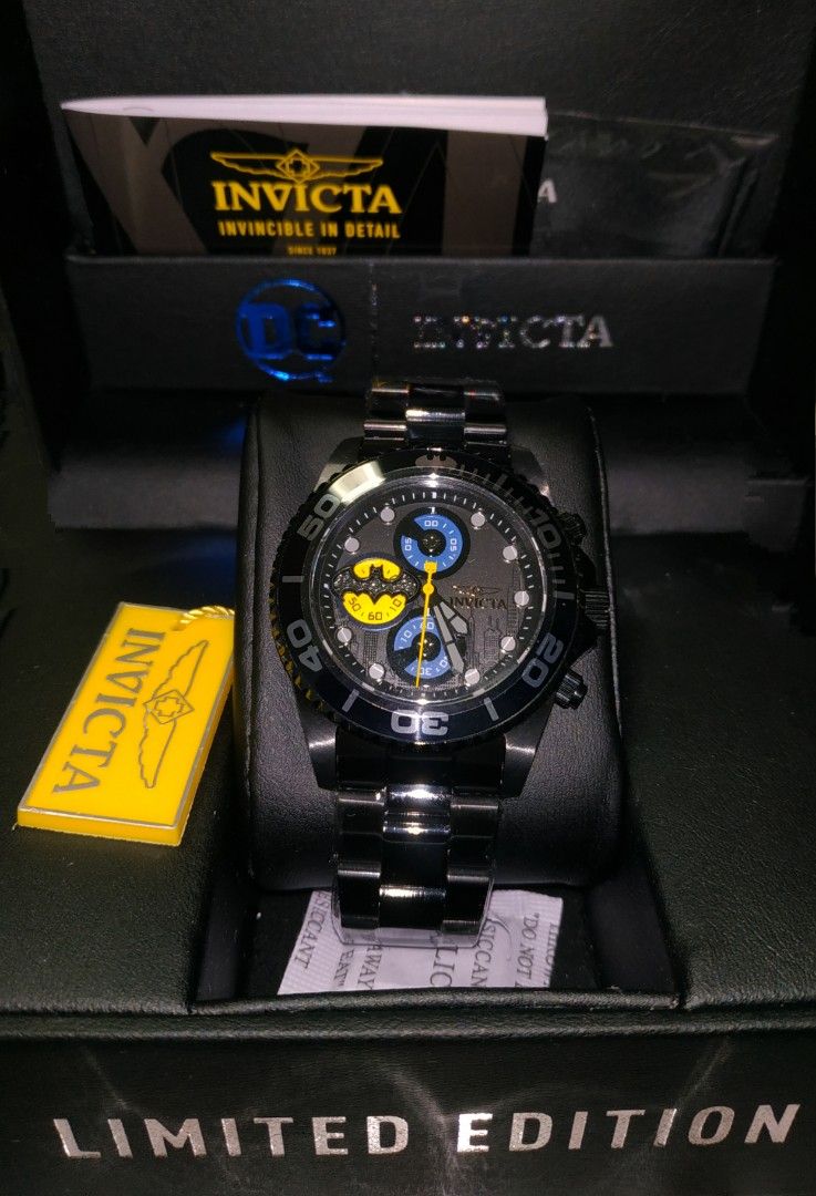 Invicta DC Comics Batman Chronograph Watch, Men's Fashion, Watches ...