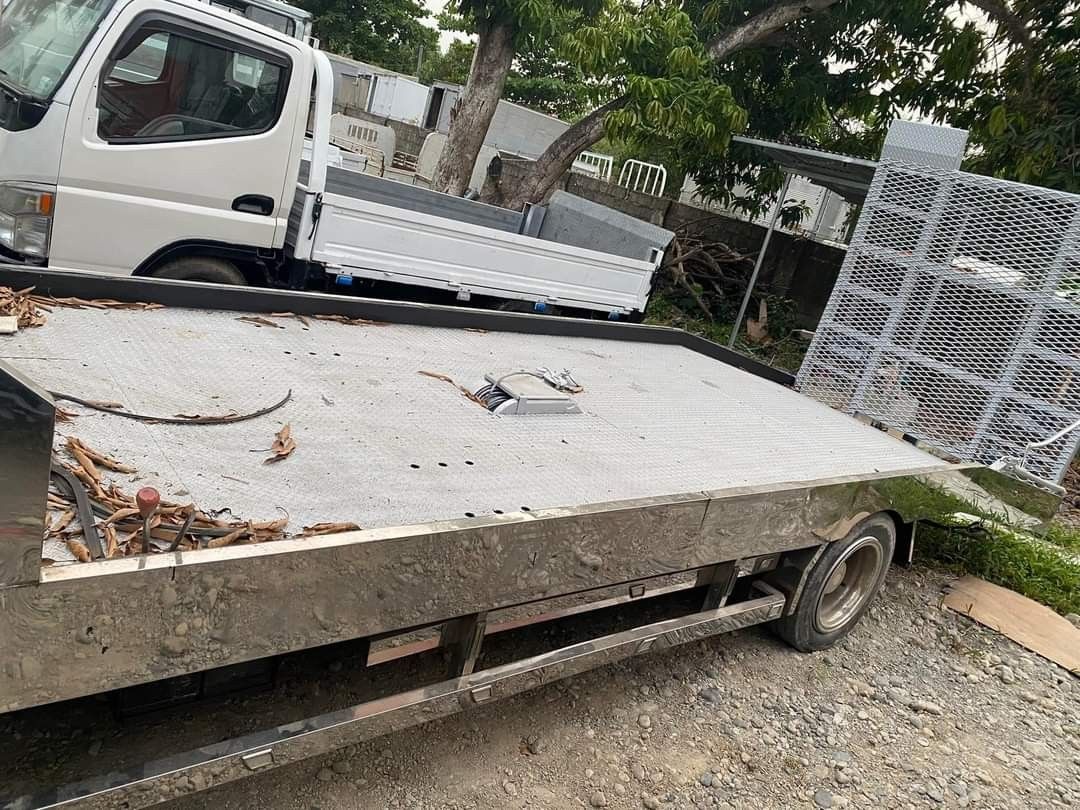 Isuzu Elf Selfloader 18ft 4HG1 inline, Special Vehicles, Heavy Vehicles ...