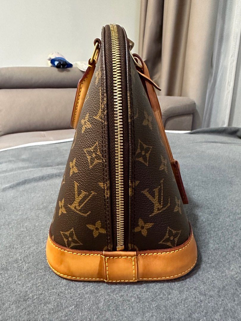 Louis Vuitton LV Monogram Alma PM, Luxury, Bags & Wallets on Carousell