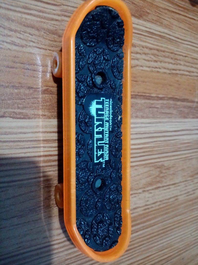 Mcdo 2014 Teenage Mutant Ninja Turtles Michael angelo finger skateboard ...