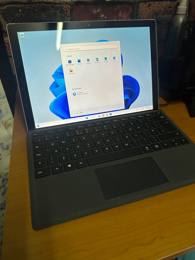 Microsoft Surface Pro 5 1796 - M3, Computers & Tech, Laptops ...