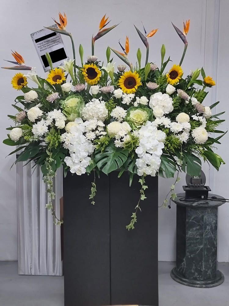 NEW! | FREE DELIVERY! | Premium Condolence Stand | Funeral Stand ...