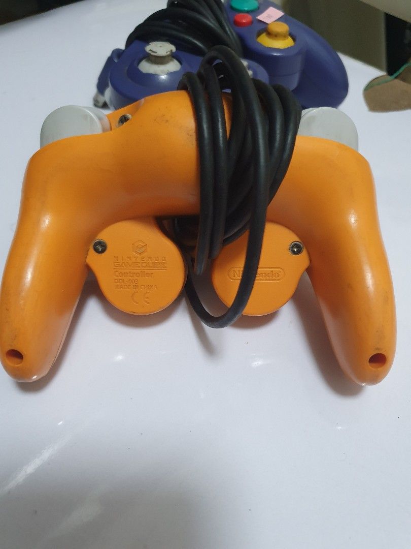 Original Nintendo Gamecube Controllers (Nintendo Gamecube and Wii ...