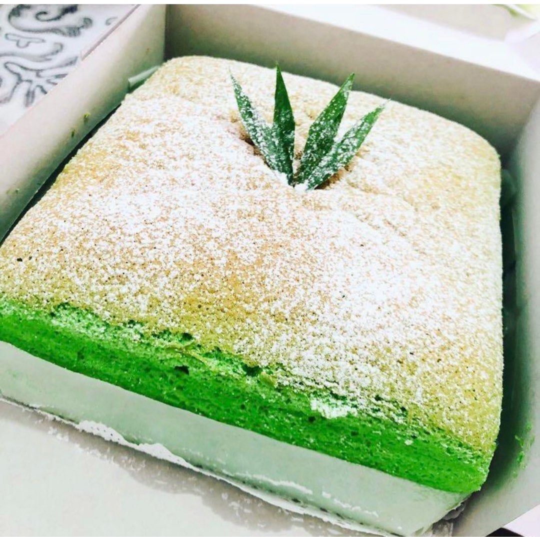 Pandan Steam Cake, Food & Drinks, Homemade Bakes on Carousell
