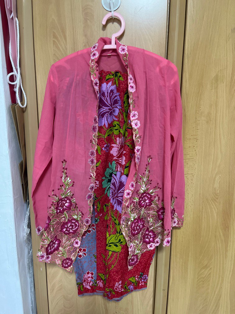 peranakan nyonya kebaya, Women's Fashion, Dresses & Sets, Traditional ...