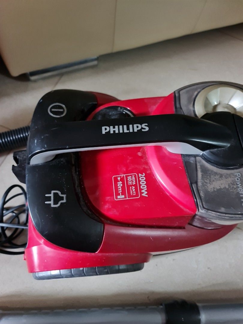 Philip Bagless Vacuum Cleaner 2000 watt, TV & Home Appliances, Vacuum ...