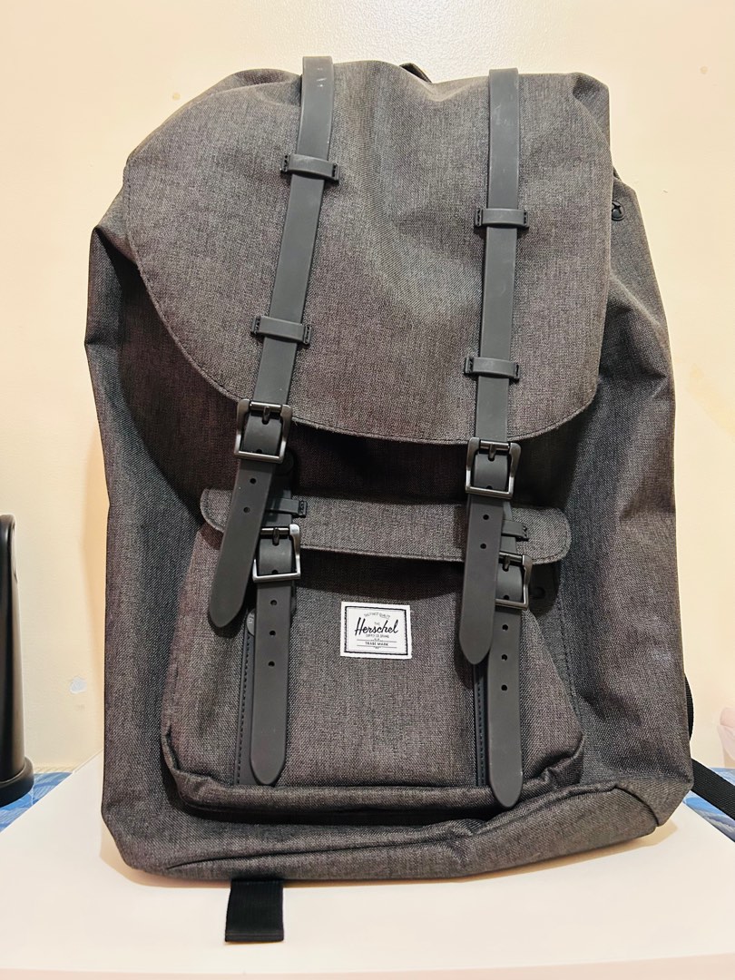 Preloved Hershel bag with laptop compartment on Carousell