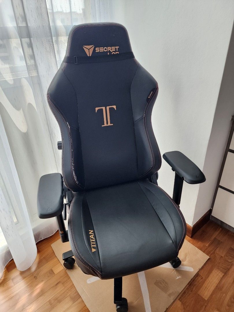 Preloved Secret Lab Titan, Furniture & Home Living, Furniture, Chairs ...