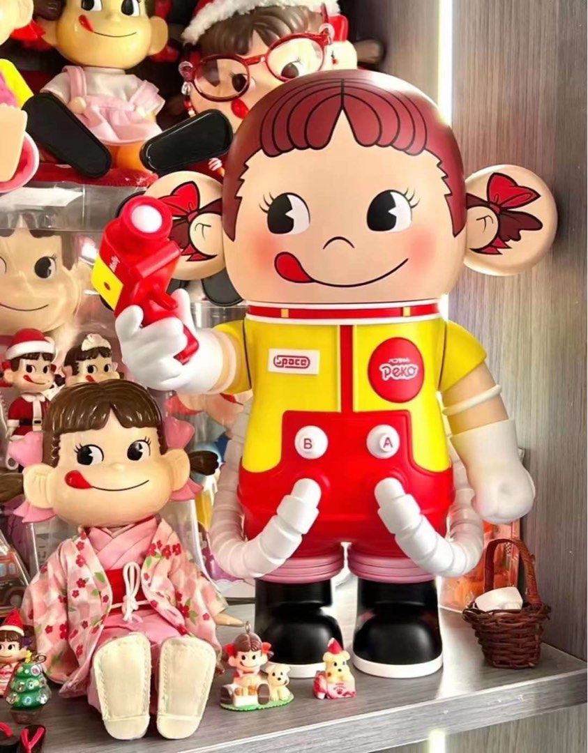 [Pre-Order] Mega Space Molly x Peko-chan 400%/1000% (China exclusive, confirmed wont release ...