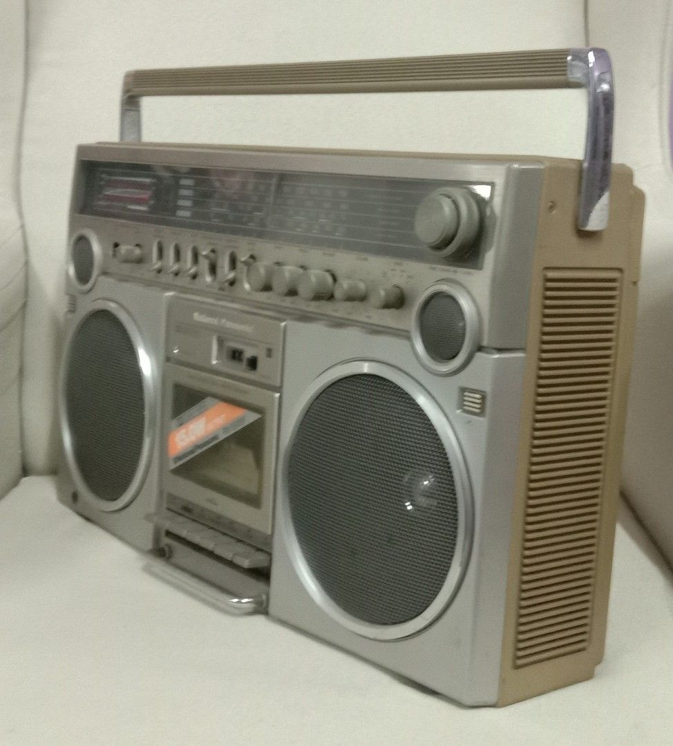 RM550/- Radio Lama Antik Klasik Old Vintage Jenama National Panasonic ...