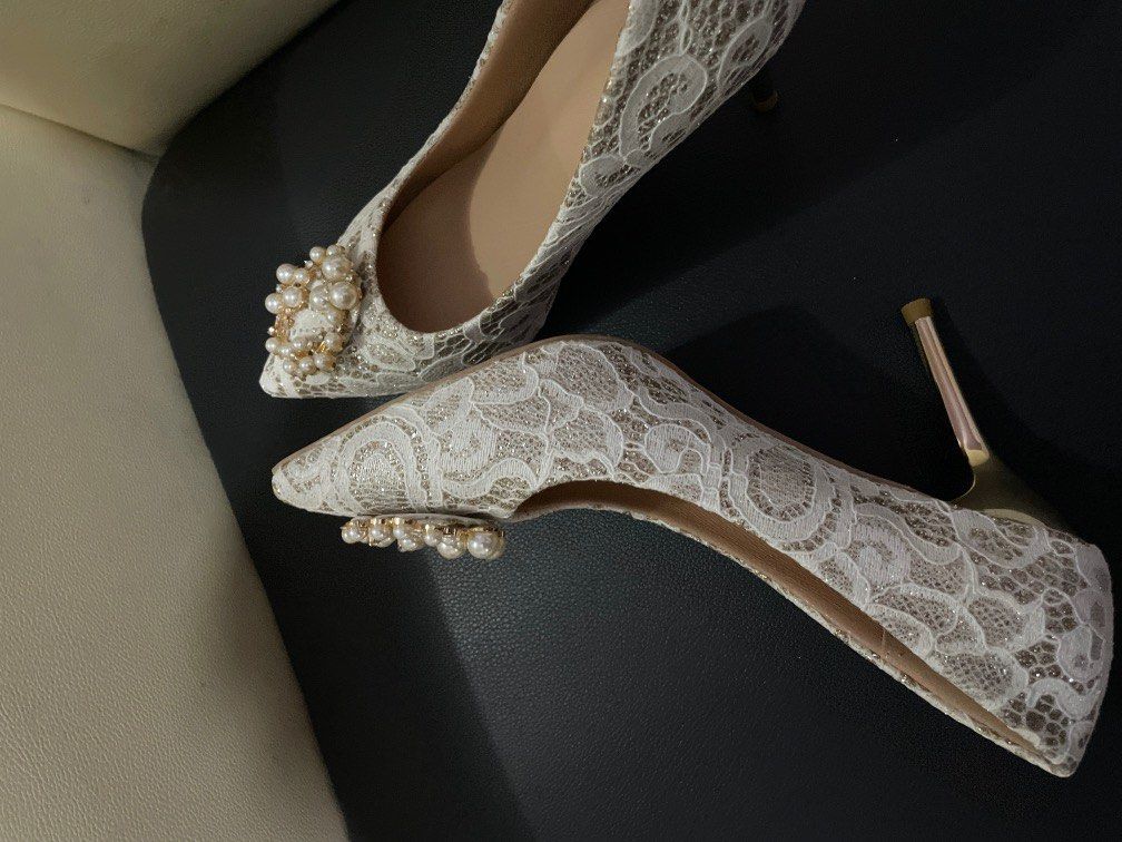 Sepatu pesta brukat premium new, Fesyen Wanita, Sepatu di Carousell