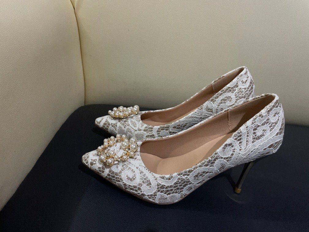 Sepatu pesta brukat premium new, Fesyen Wanita, Sepatu di Carousell