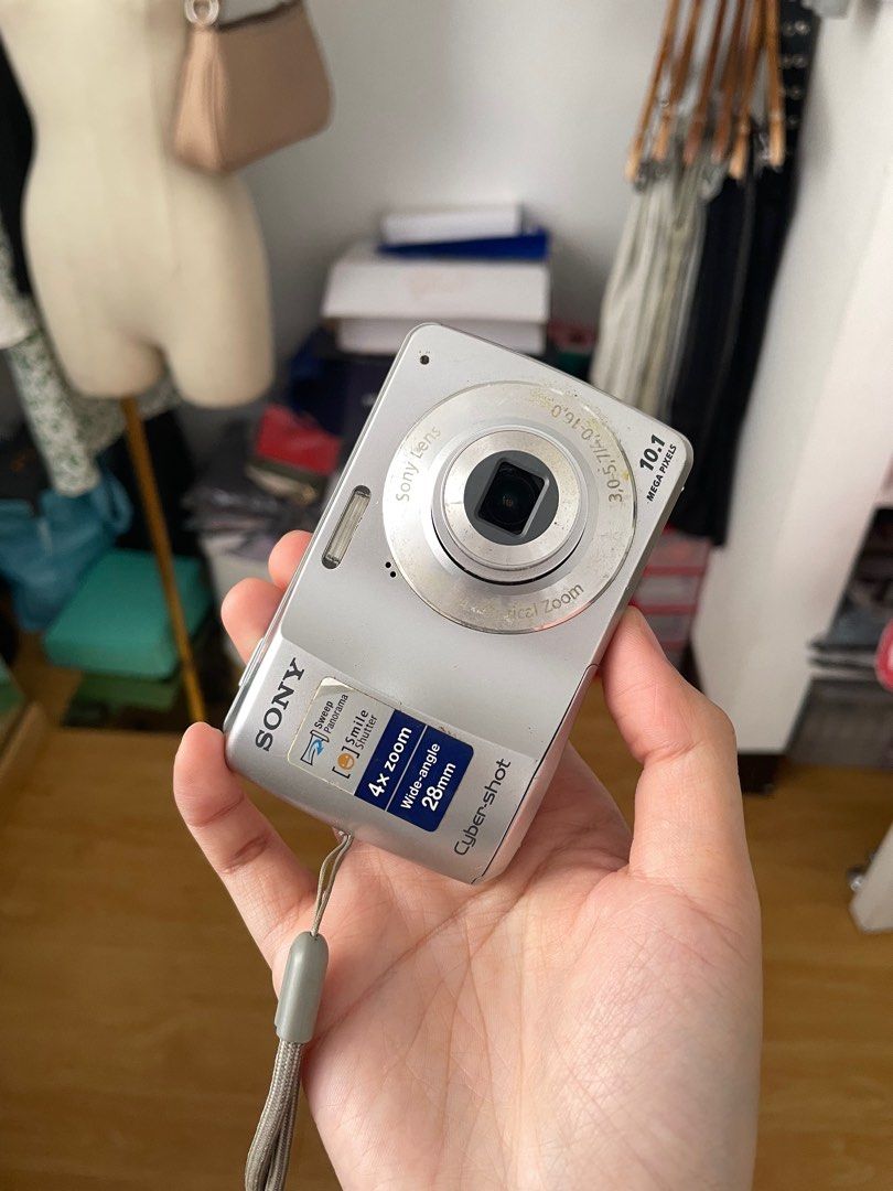 Sony cybershot dsc-s3000, Photography, Cameras on Carousell