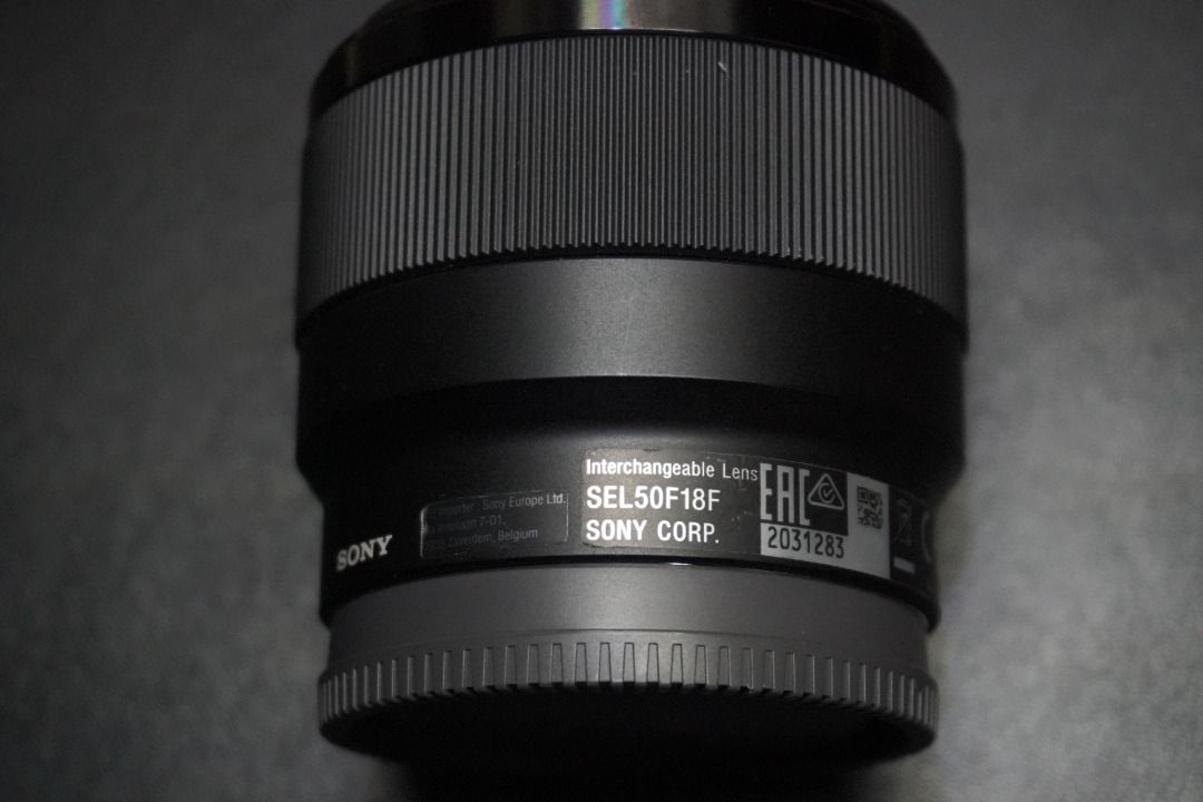 SONY FE 50 mm F1.8 SEL50F18F, 攝影器材, 鏡頭及裝備 - Carousell