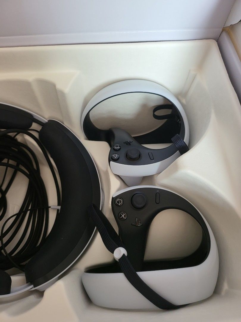 Sony VR2, Video Gaming, Gaming Accessories, Virtual Reality on Carousell