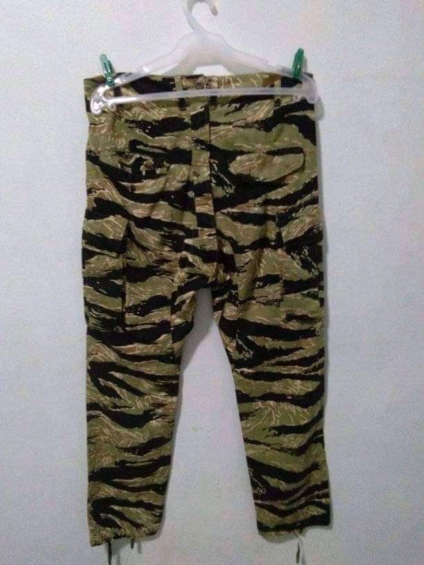 TIGER CAMOU CDG, Men's Fashion, Bottoms, Jeans on Carousell