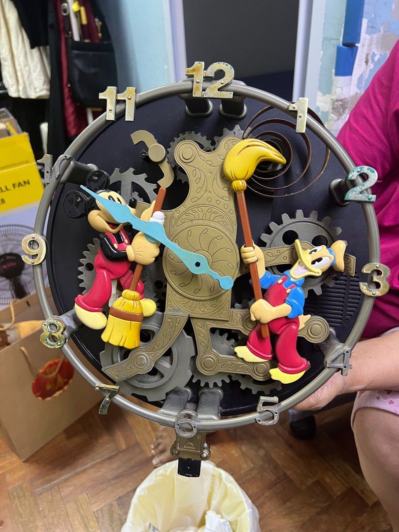 Vintage Disney Mickey and Goofy animated clock, Furniture & Home Living ...