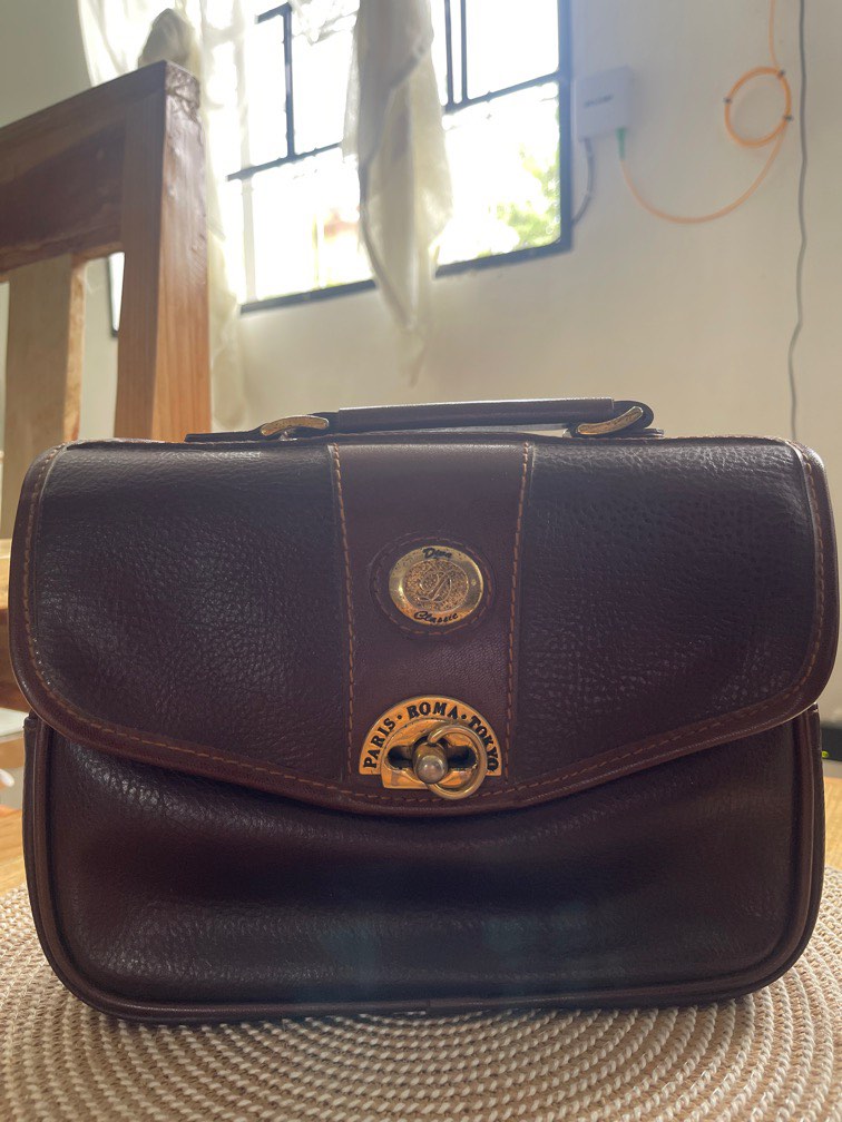 Vintage leather crossbody bag Paris Roma Tokyo on Carousell