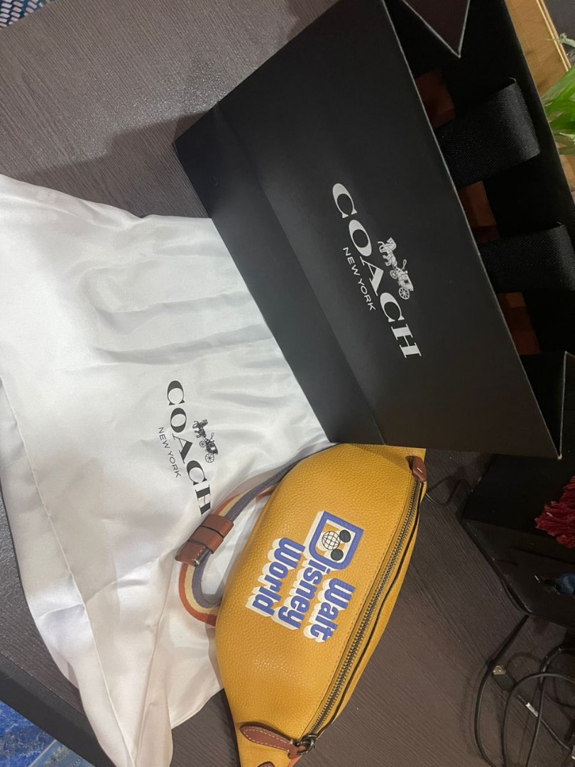 Coach Waist Bag ( harga siap pos ), Men's Fashion, Bags, Belt bags ...