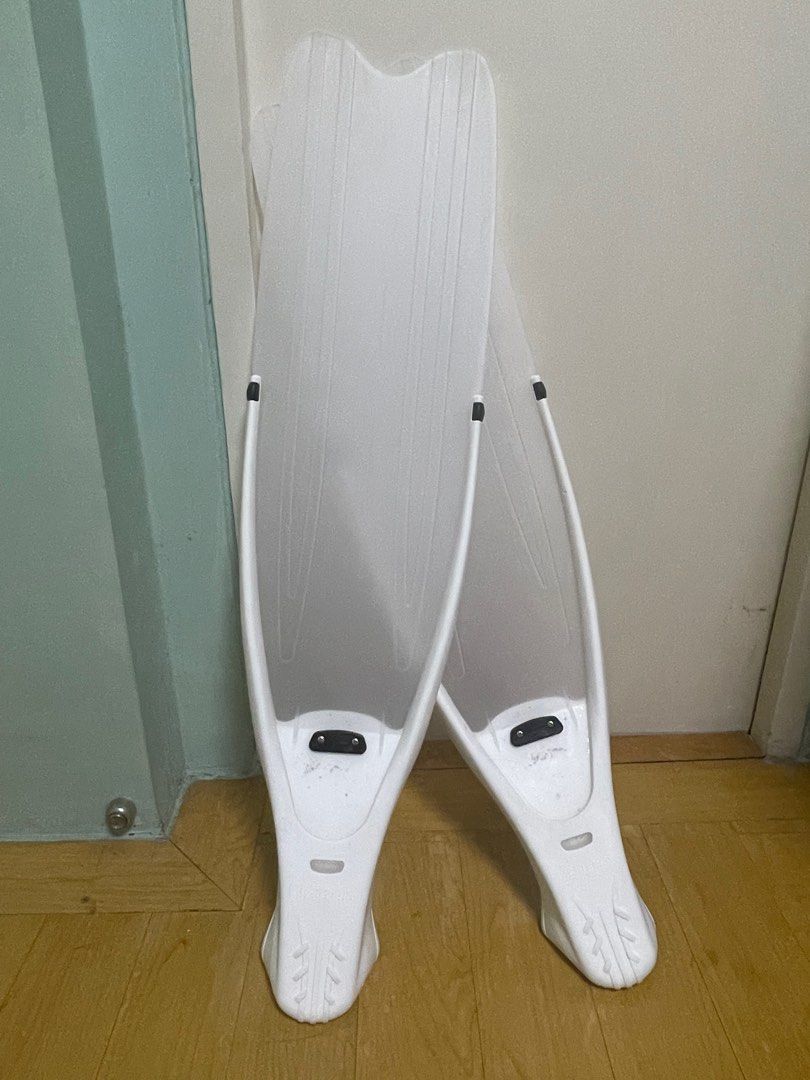 Aquagear freediving long fins - size 38-39, Sports Equipment, Sports ...