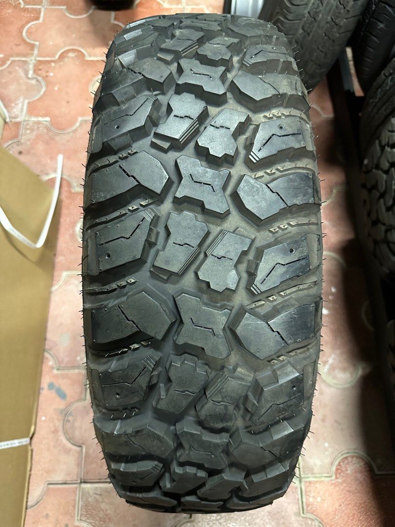 2021 Suzuki Jimny GLX Mag wheels and Dunlop AT20 195 80 R15 Tires with ...