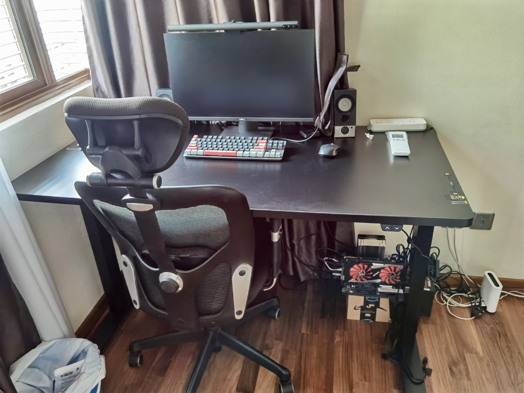 95% New electronic Omnidesk and Ergonomic office chair, Furniture & Home Living, Furniture ...