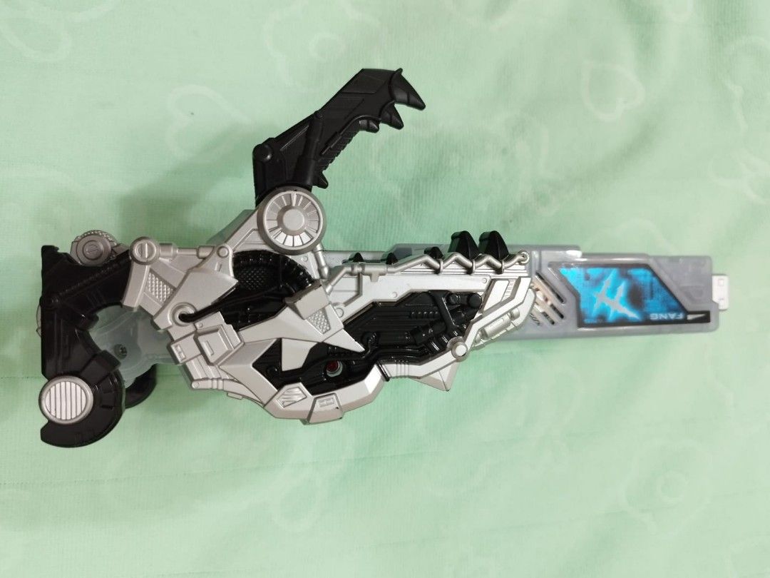 蒙面超人 W fang DX memory 撩牙 變身器, 興趣及遊戲, 玩具 & 遊戲類 - Carousell