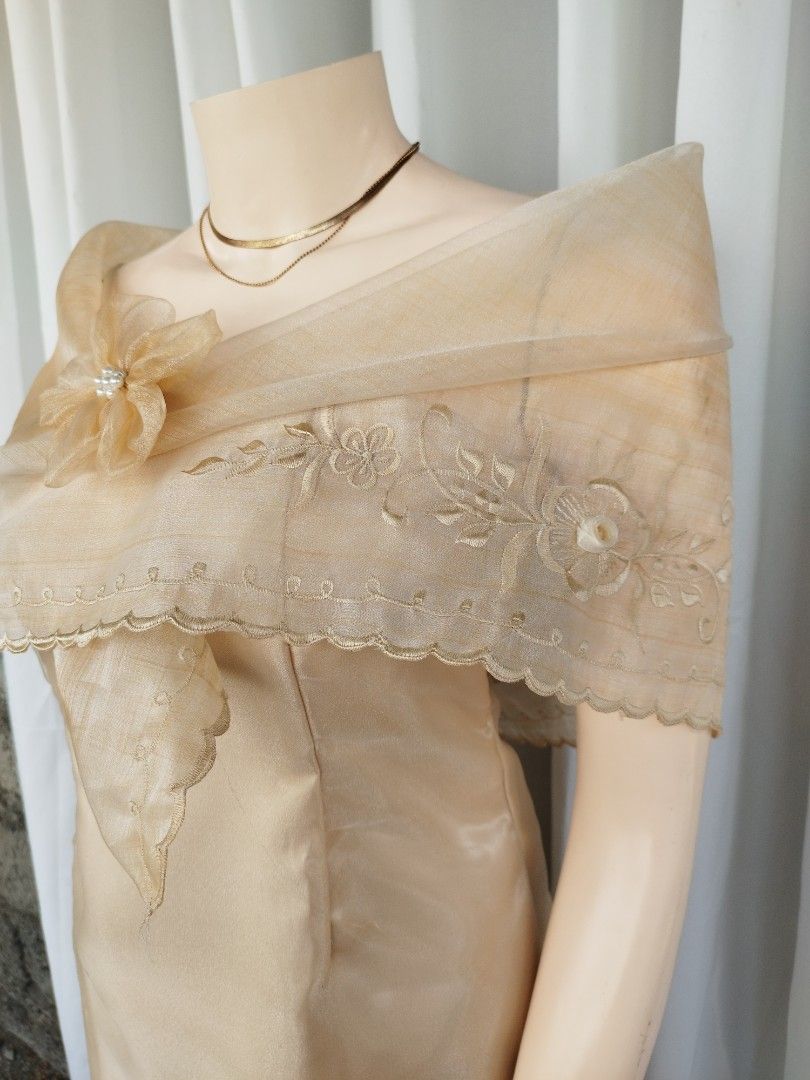 FOR SALE ‼️ 2 SIZES - ALAMPAY WITH INNER DRESS FOR GRAD PIC/ GRADUATION ...