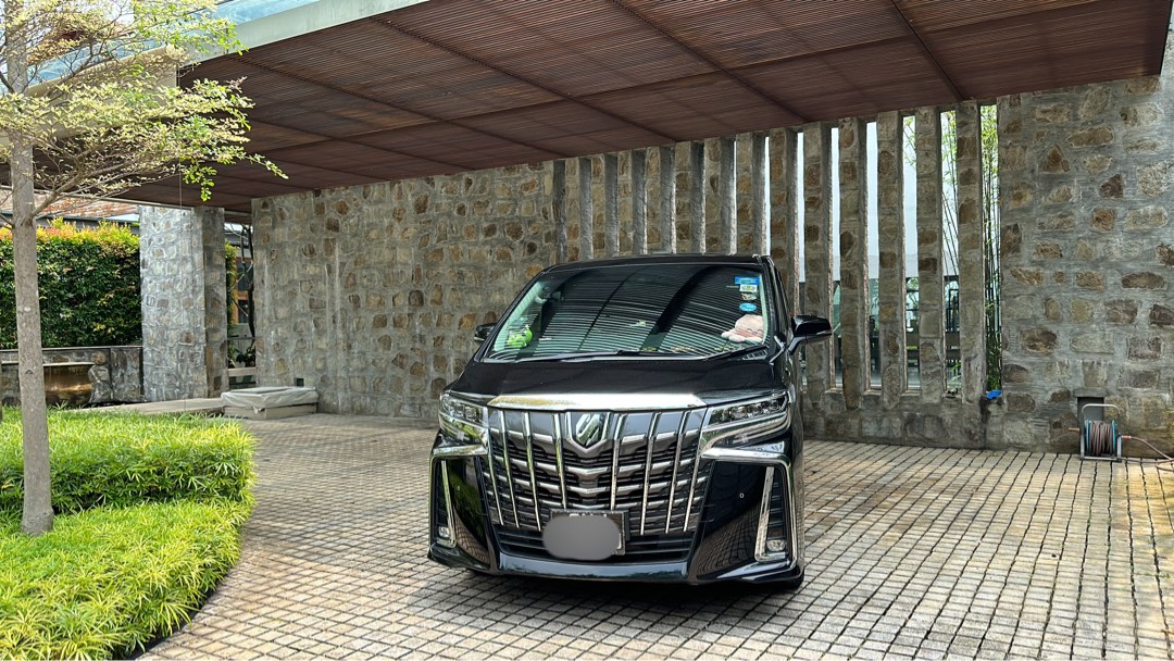 Alphard Limousine Services, Tickets & Vouchers, Local Attractions ...